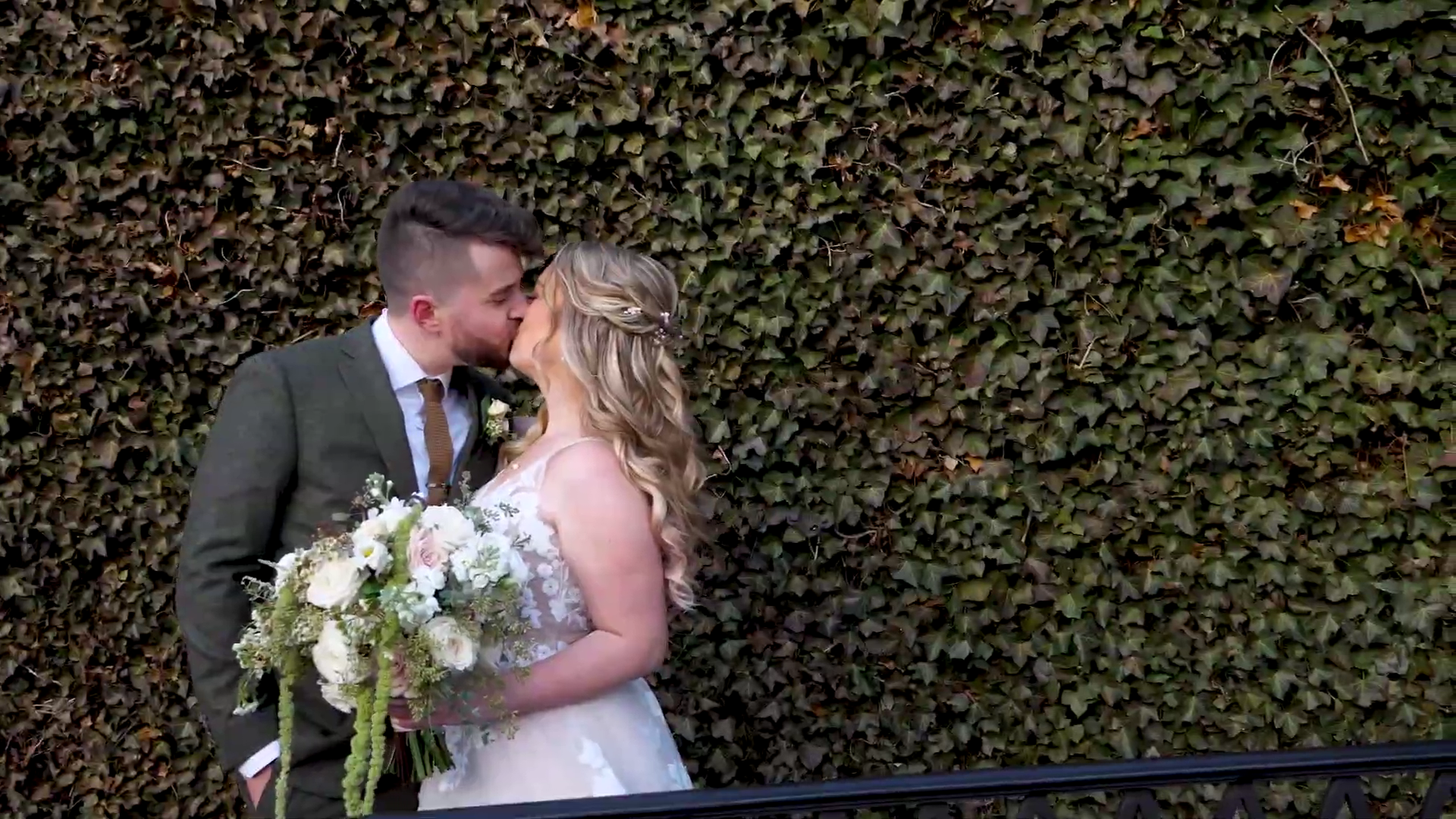 Jessica and Matthew's Wedding Video at David's Country Inn in ...